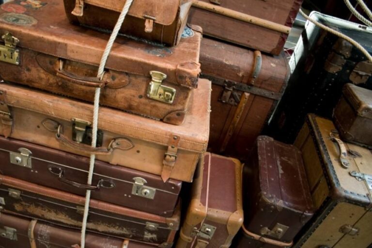 31 Vintage Items Worth Money: How Much Is Your Old Stuff Worth? • Our ...