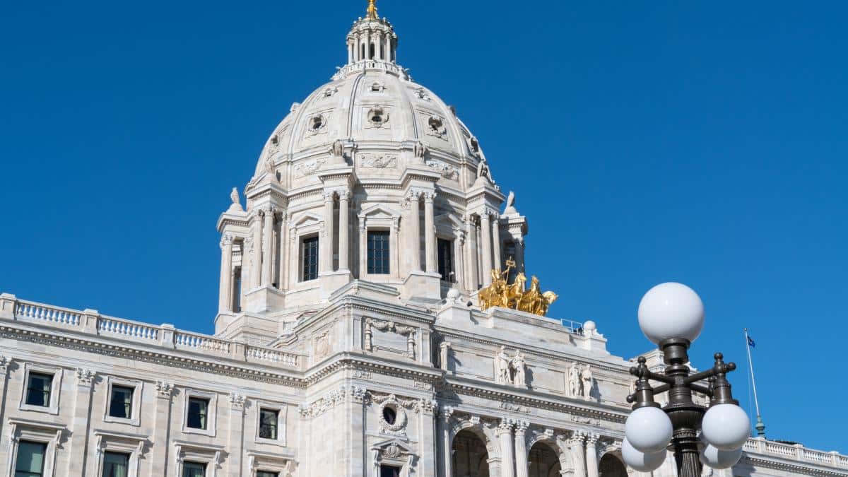 15 States With the Coolest Capitol Buildings - Is Yours on the List?