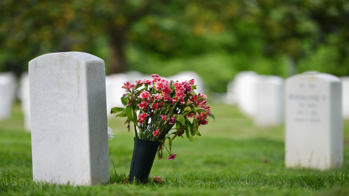 21 Most Beautiful Cemeteries in the U.S.