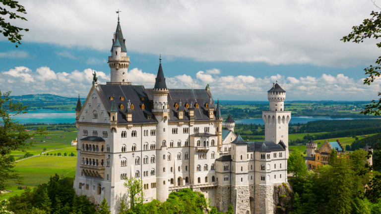 20 Real Castles You Can Actually Still Visit