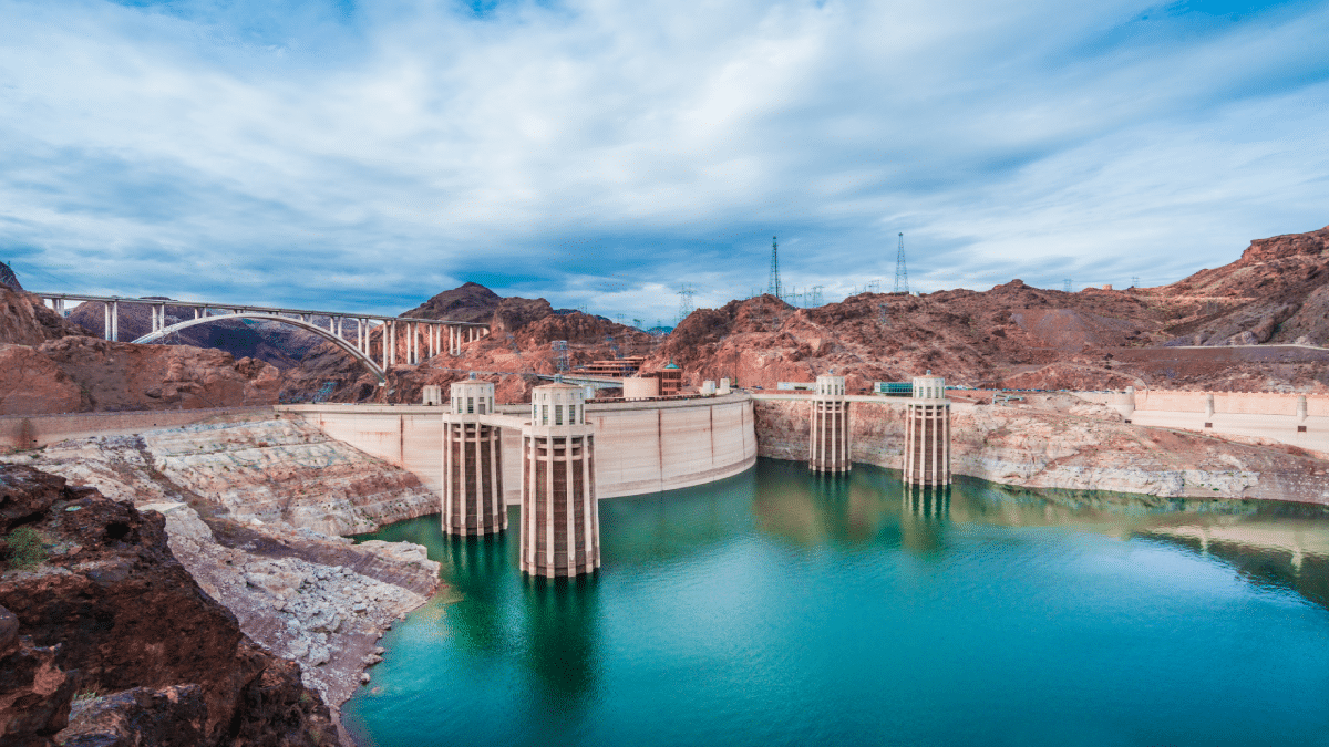 15 Uniquely American Landmarks Worth Visiting