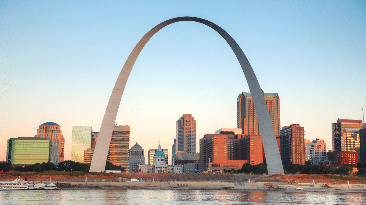 15 Uniquely American Landmarks Worth Visiting