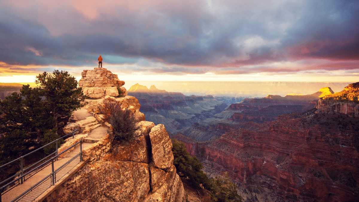 15 Uniquely American Landmarks Worth Visiting